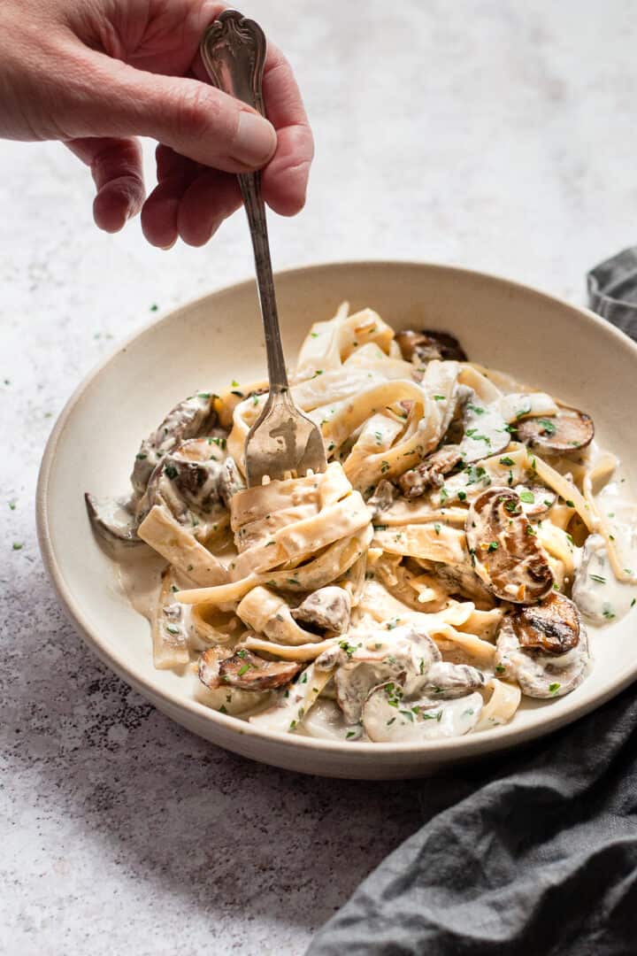 The Best Creamy 30 Minute Mushroom Tagliatelle Pasta Savvy Bites